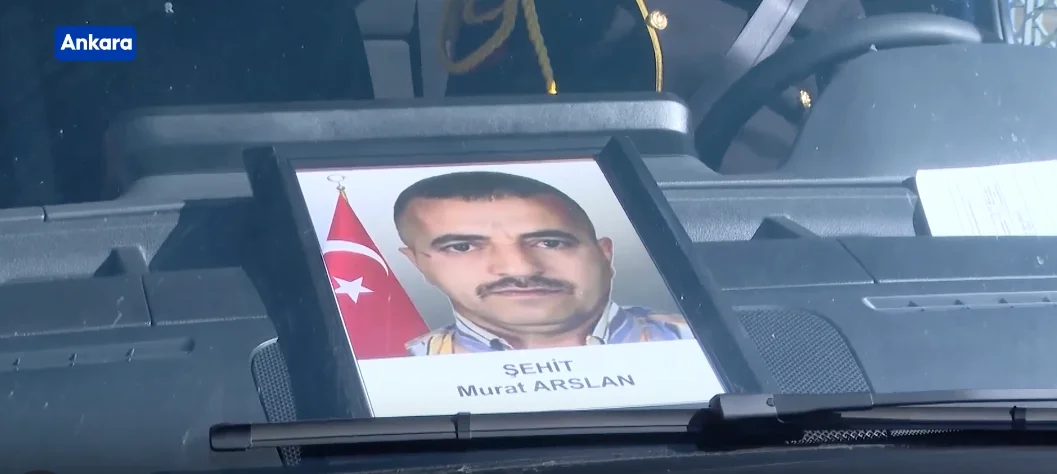 Fotoğrafın TUSAŞ saldırısında hayatını kaybeden taksi şoförünü gösterdiği iddiası - Teyit