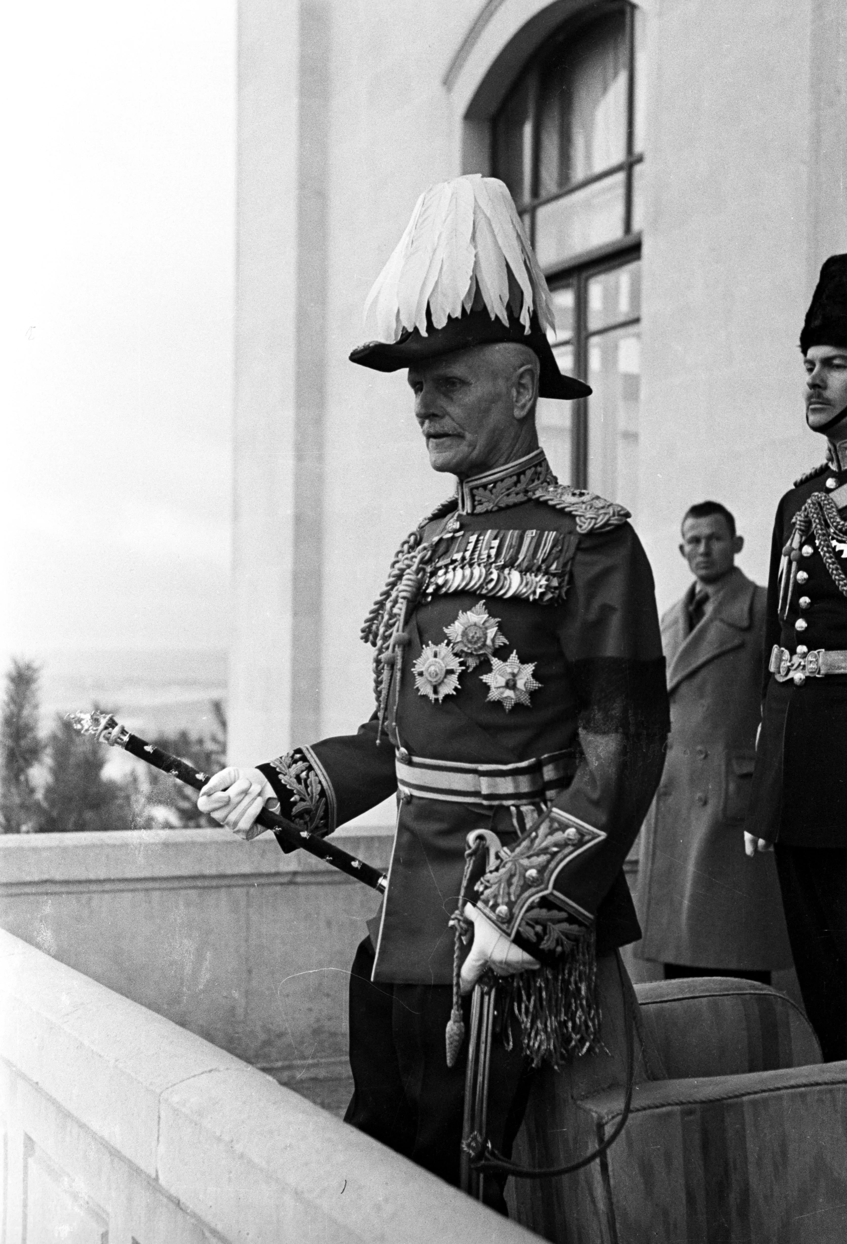 Fotoğraf İngiliz Mareşal Birdwood'un Atatürk'ün cenazesini selamlamasını mı gösteriyor? - Teyit