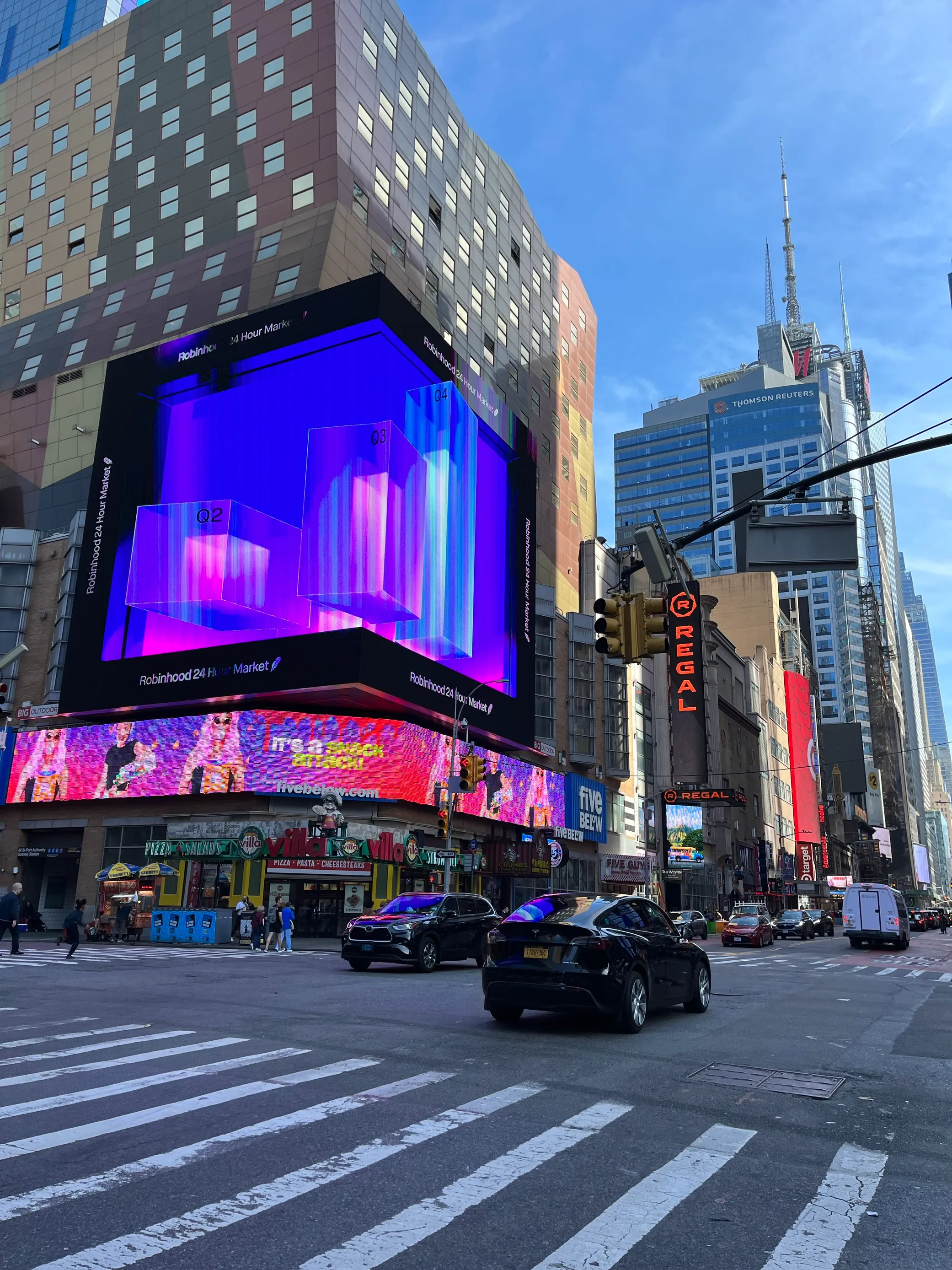 New York’ta bir reklam panosunda “Glory to Urine” yazdığı iddiası - Teyit