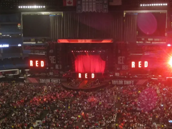 Videonun Taylor Swift konserini gösterdiği iddiası - Teyit
